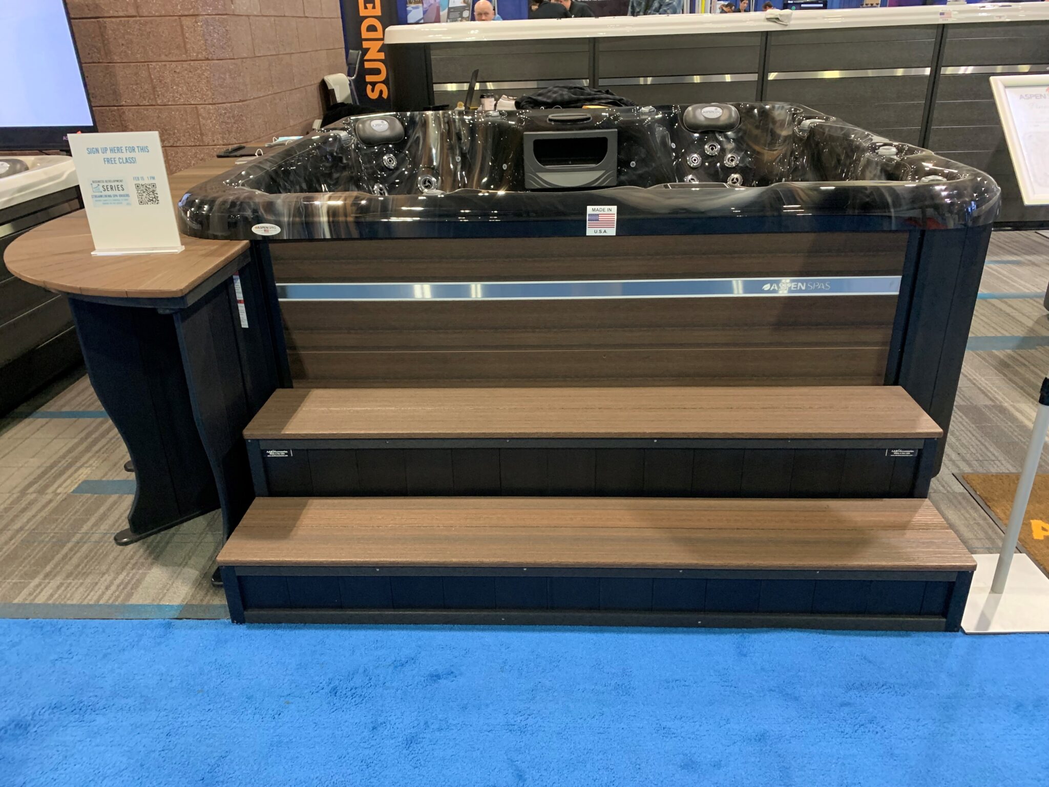 2 Tier Step with Table - A&B Outdoor Products